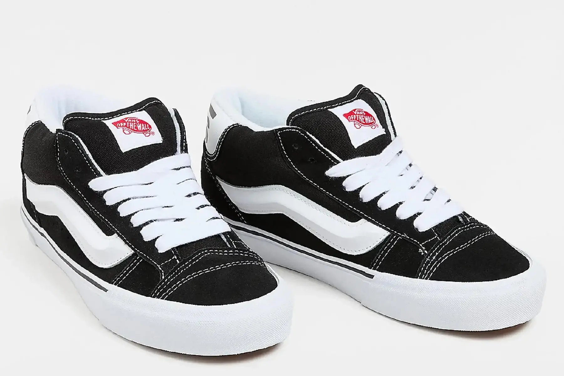 Sneakers KNU MID